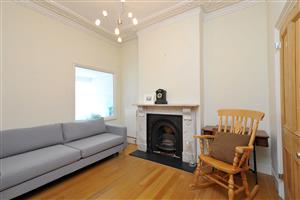 House For Sale in Caldervale Road, SW4 Featuring a Garden, a Loft and a ...