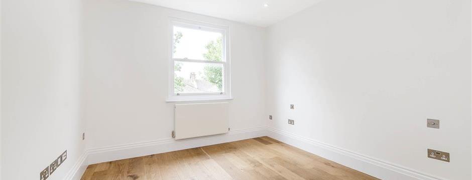 Flat For Sale in Ongar Road, SW6 (ref: 48712) - Douglas & Gordon