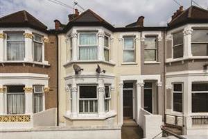 Flat For Sale in Blegborough Road, SW16 Featuring a Garden (ref: 60068 ...
