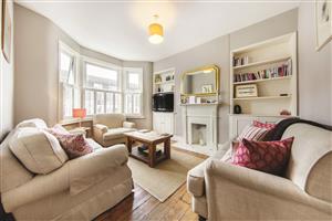 Flat For Sale in Blegborough Road, SW16 Featuring a Garden (ref: 60068 ...